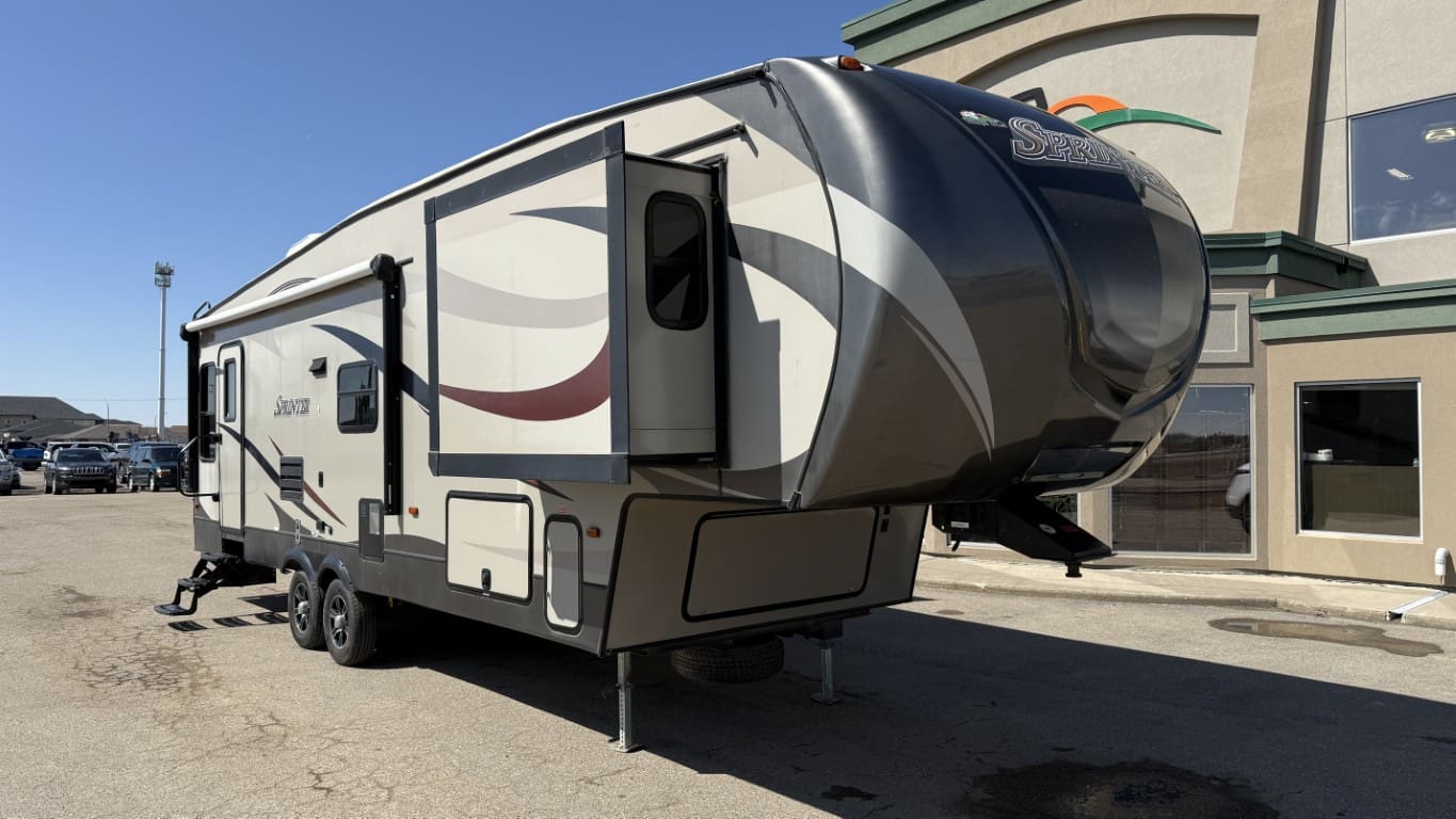 2015 SPRINTER 269FWRLS by KEYSTONE | VillageRV - RVC Navigator